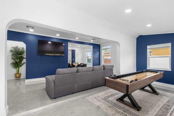 Stylish Delray 3br With Pool Hammocks & Games - Delray Beach, FL