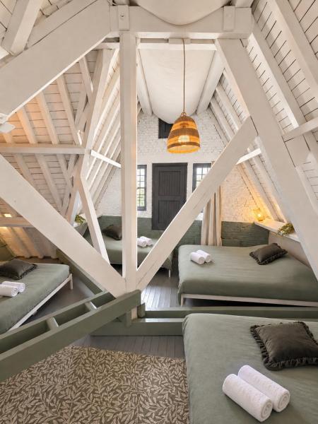 Maison Céleste The Cathedral Penthouse Hideaway - Kapellen