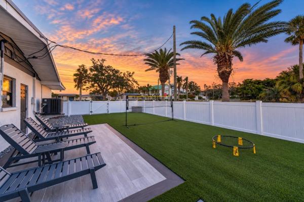 2 Masters Spa Pool Yard Games Upscale Area - Anna Maria Island, FL