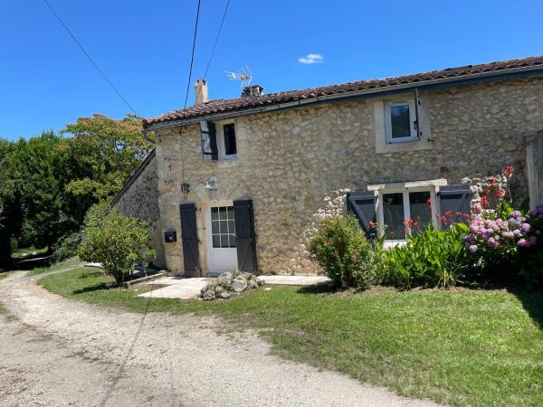Nicely Renovated Wine-grower House Air-conditioned - Bordeaux