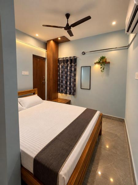 Shivalaya Guest House - 티루반나말라이