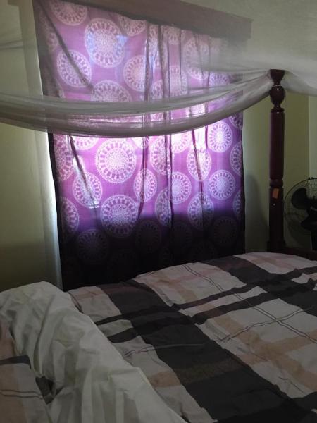 2br 1ba Apt In Mutungo Mbuya Kampala With Ac And Wi-fi - Kampala
