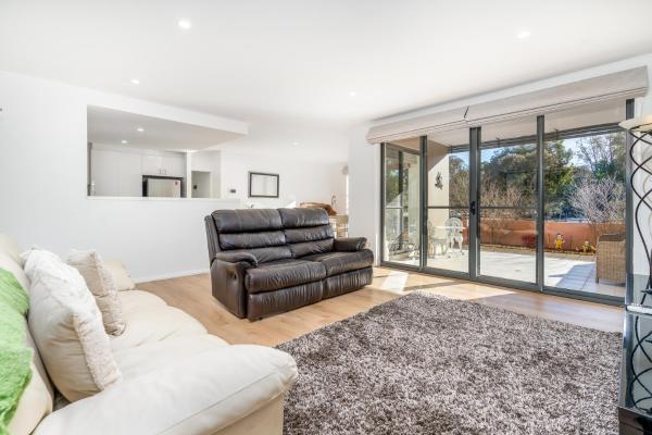 2b Spacious Apartment In The Heart Of Tuggeranong - Hosted By Canstay - Canberra