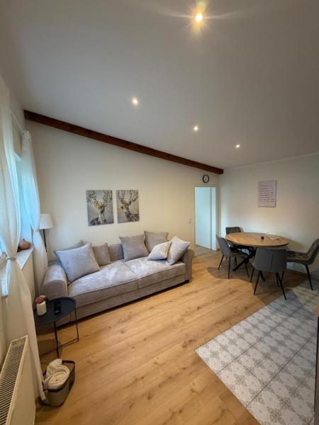 Laubushof - Wunderschöne Ferienwohnung "Bachrauschen" Im Grünen - Bad Camberg