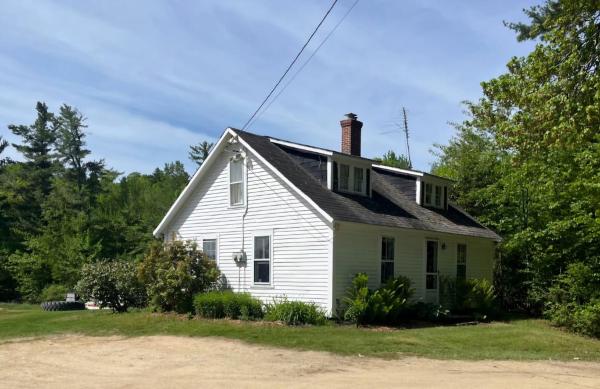 Whittier Farm House At Barrett Hill Farm - Brookline, NH