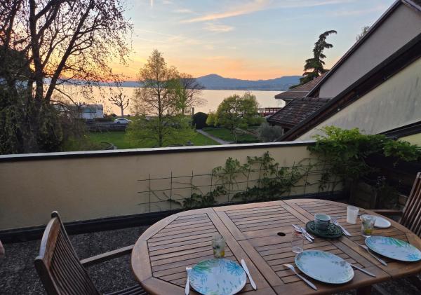 Appartement Authentique De Charme Avec Terrasse - Montreux