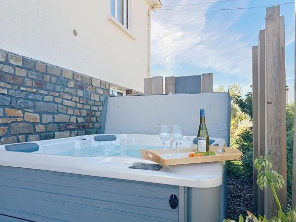 Holiday Home Le Terrier Préfaillais- Jacuzzi By Interhome - Préfailles