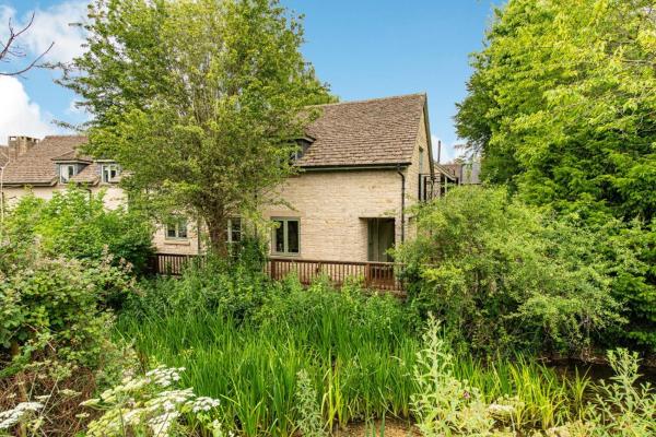 4 Bed In Somerford Keynes Oc-t45307 - Somerford Keynes