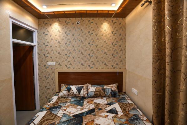 Guest Room Retreat In Kud, Patnitop With Mountain Views - Patnitop