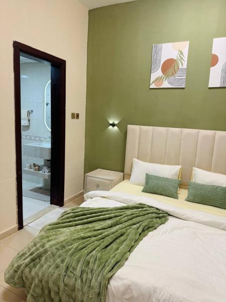 Stylish 1bhk With Balcony And Amazing City View - Sharjah