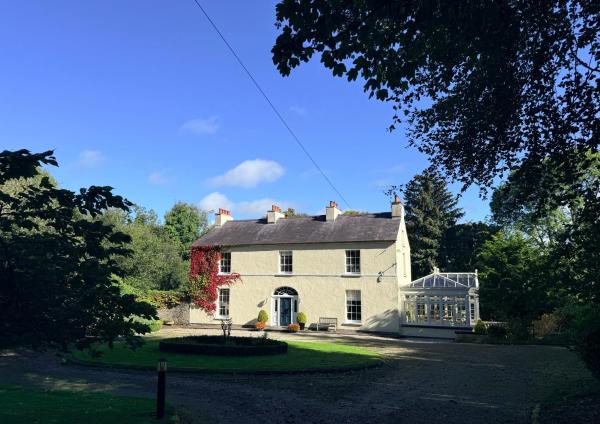 Larchmount House B&b - Londonderry