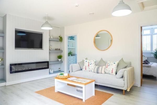 The Retreat - Bangor, UK