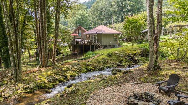 Haven On The Creek Beautiful Creekside Retreat - シルバ, NC