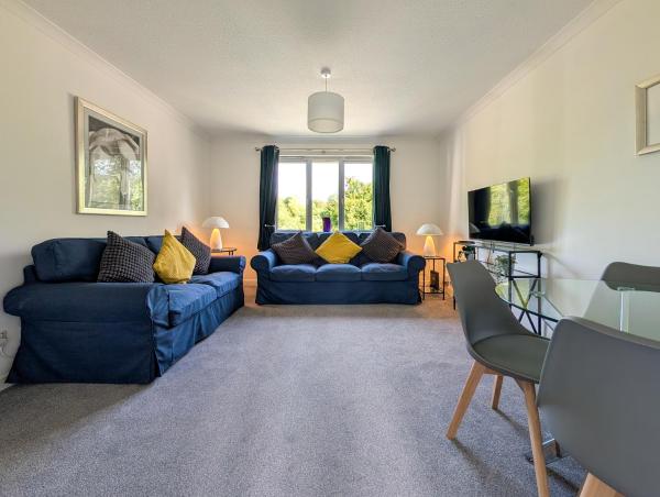 Modern Apartment With Parking And M90 Access - Dunfermline