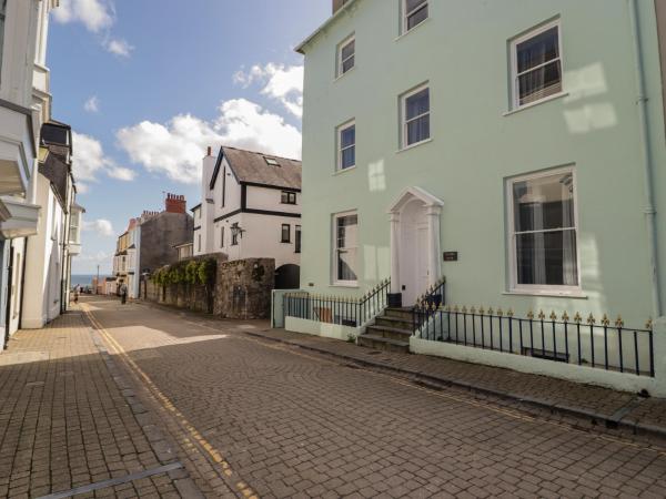 Flat 5 - Tenby