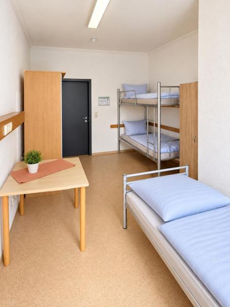 Nordquartier Lunden - Helles Dreibettzimmer - E03 - Nordsee