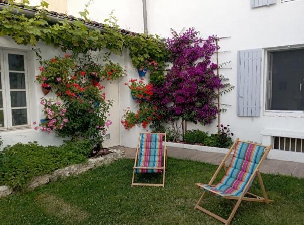 Chambres D'hôtes La Cour Charentaise - Talmont-sur-Gironde