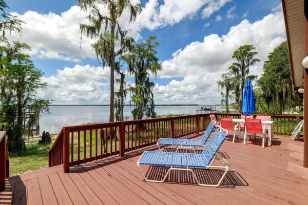 Lake Life W/ Resort Perks! Vacation Village Cabin - Clermont, FL