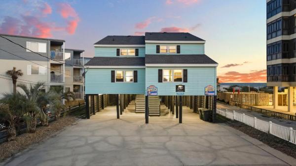 Tropical Fun - Sunset Beach, NC