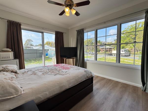 Spacious Room With Bathroom - Plus Kettle, Fridge And Microwave - In A Quiet Area - Kingscliff