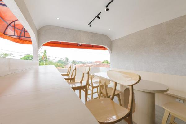 Reddoorz Plus Syariah Near Mall Boemi Kedaton Lampung - Kedaton
