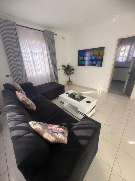 2 Bed Cottage Close To Westgate Shopping Centre - Harare