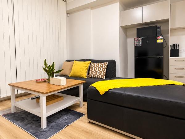 Modern 2rb Apartment With Free Parking - Castle Hill