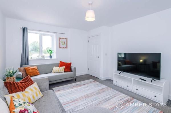 Spacious 3 Bed House In Rotherham By Amber Stays - Perfect For Business & Contractors Sleeps 8 & Free Parking - 羅瑟勒姆