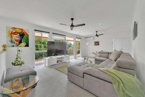 Tropical 3br Retreat Currumbin Waters - Gold Coast