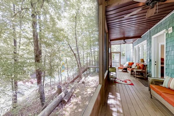 Charming Lakefront Home Sleep 12 Dock Boat Launch - Norris Lake, TN