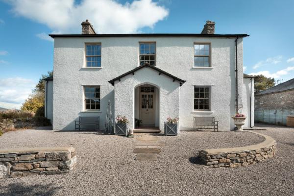 Three Mile House - Kirkby Lonsdale