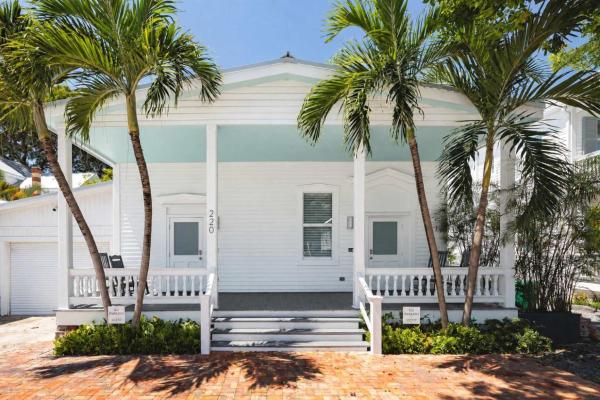 Mesa House, Dos -Unreal Location - Key West