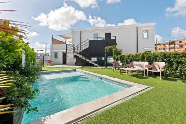Brisamare Collection Pool Sleeps 14 - San Juan