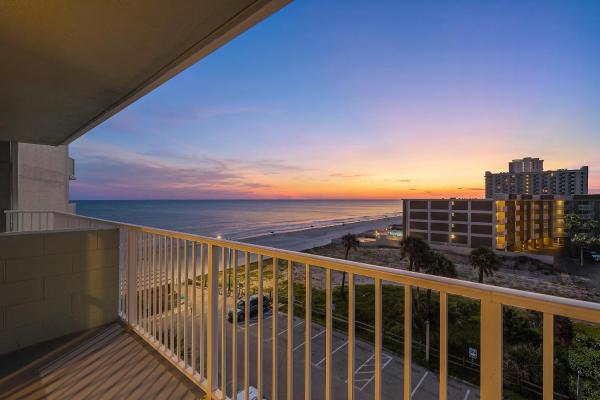 Daytona Beach Club 611 - Daytona Beach, FL