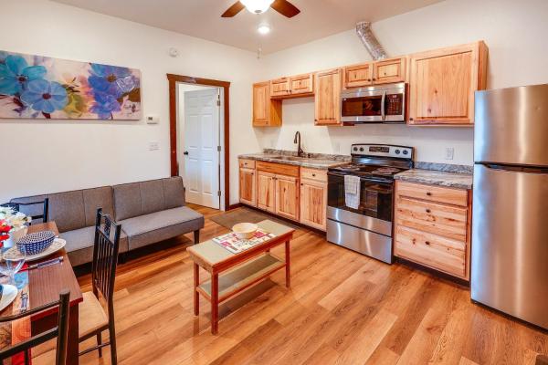 Cozy Apartment Near Uaf & Downtown Fairbanks! - Fairbanks