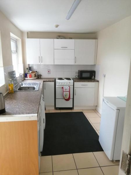 Large Spacious House To Let - Belfast