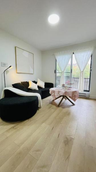 Modern Delson Home South Shore Montreal - Brossard