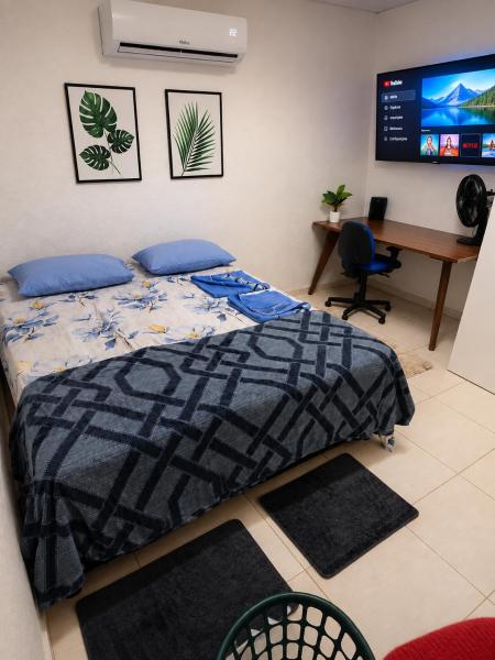 Quarto De Casal Com Ar Condicionado E Tv - Campo Grande