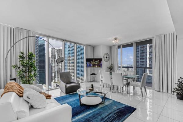 Beautiful One Bedroom Condo 16ft Ceilings At The W - Miami