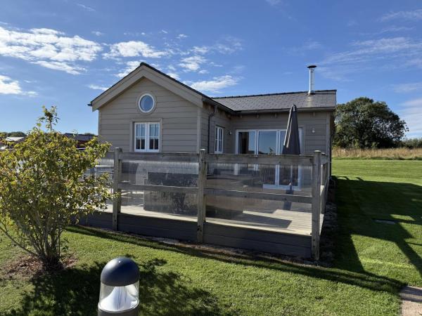 Alana Bay, The Bay, 2 Bedrooms With Ensuites, Parking, Enclosed Deck, Meadows Location, 2 Dogs Welcome - Yorkshire
