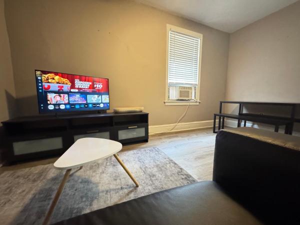 Spacious Modern 2br Apartment In Dc - Gallaudet University, Washington