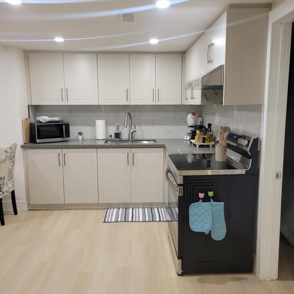 Brand-new Modern & Cozy Stay - Guelph