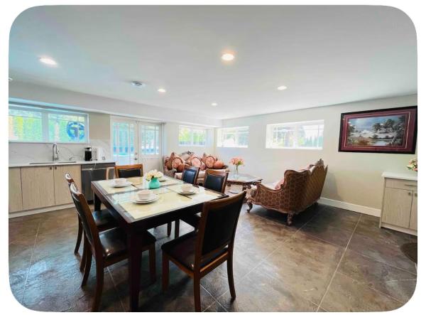 Private Entrance Spacious Three Bedroom In Tsawwassen - Tsawwassen