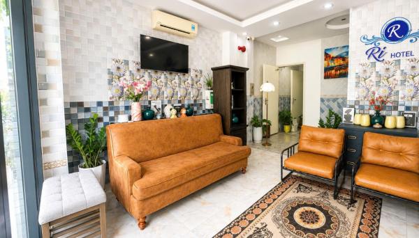 Ris Villa Near My Khe Beach - 다낭