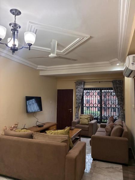 Spacious 2 Bedroom Apartment, North Legon - アクラ