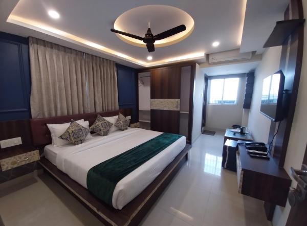 Fabhotels Willowcrest - Lucknow