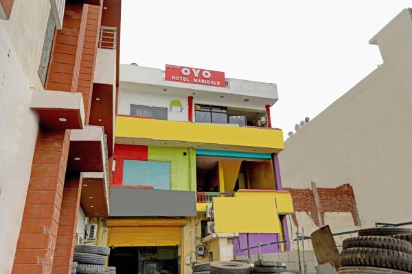Hotel O Crown Stay In - Faridabad