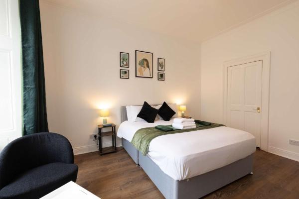 Spacious 1br Apartment Paisley - Paisley