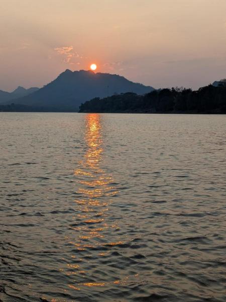 Mekong River Cruise To See The Sunset - Luang Prabang