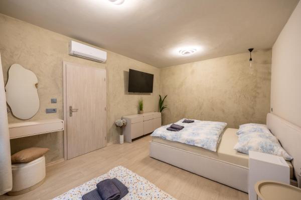 Heart Of Mikulov Apartment - Mikulov
